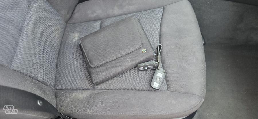 BMW 318 2009 in Vilkaviskis, with an engine capacity of 2.00 L and mileage of 331 thousand km for 2600 €, photo 19 on AUTOMOTO.COM.LV
