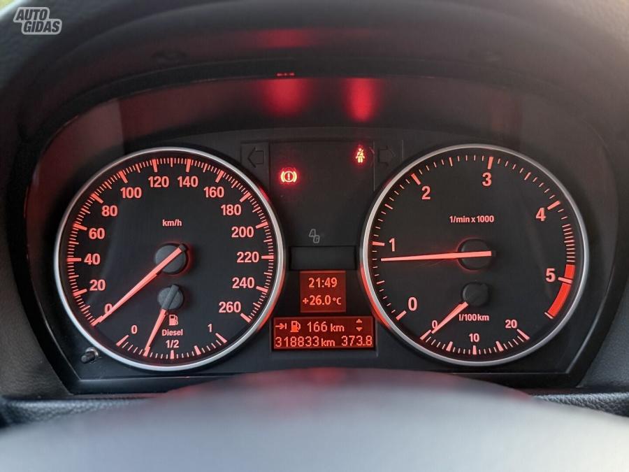 BMW 318 2009 in Klaipeda, with an engine capacity of 1.80 L and mileage of 319 thousand km for 6000 €, photo 12 on AUTOMOTO.COM.LV