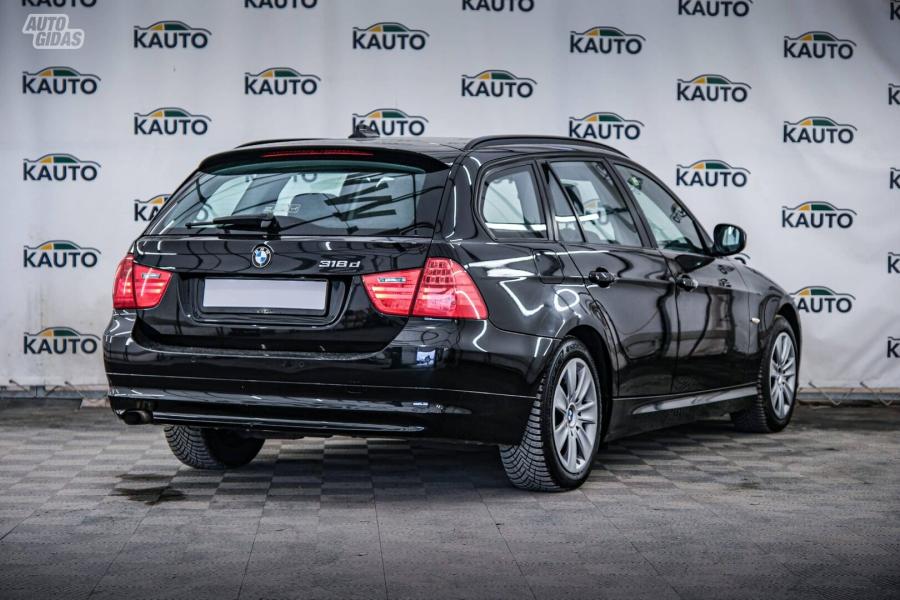 BMW 318 2010 in Kaunas, with an engine capacity of 2.00 L and mileage of 334 thousand km for 4990 €, photo 3 on AUTOMOTO.COM.LV