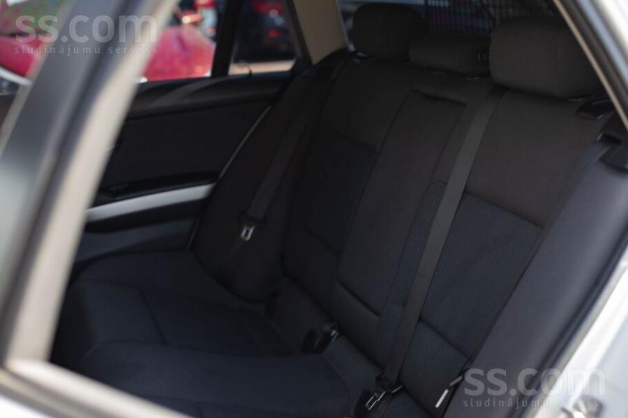 BMW 318 2010 Rīga, ar dzinēja tilpumu 2.00 L un nobraukumu 320 tūkst. km par 5390 €, foto 11 vietnē AUTOMOTO.COM.LV