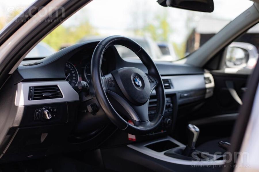 BMW 318 2010 Rīga, ar dzinēja tilpumu 2.00 L un nobraukumu 320 tūkst. km par 5390 €, foto 13 vietnē AUTOMOTO.COM.LV