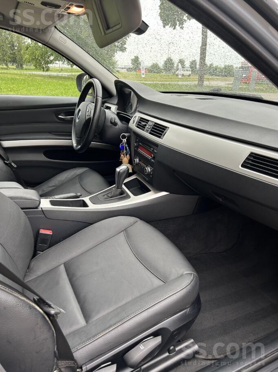 BMW 318 2010 in Tukums, with an engine capacity of 2.00 L and mileage of 266 thousand km for 3200 €, photo 7 on AUTOMOTO.COM.LV