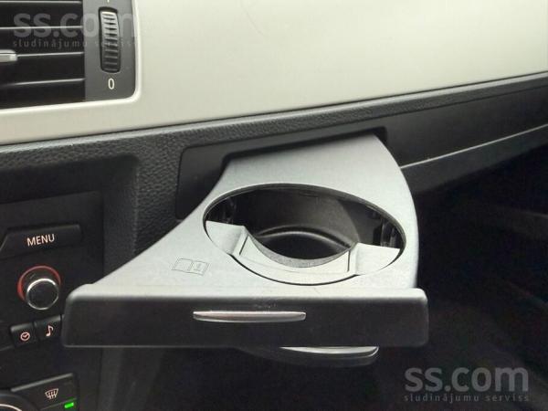 BMW 318 2010 in Riga, with an engine capacity of 2.00 L and mileage of 426 thousand km for 3900 €, photo 9 on AUTOMOTO.COM.LV