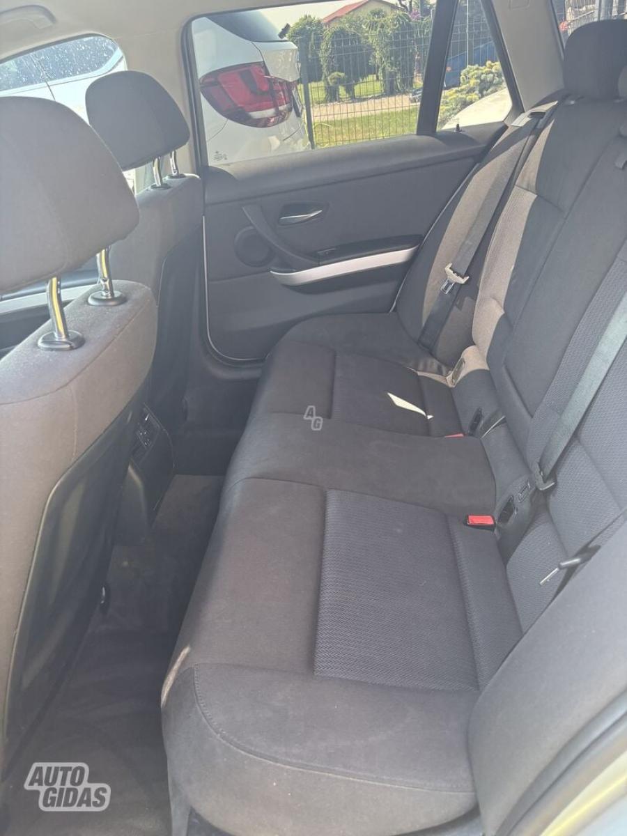 BMW 318 2010 in Klaipeda, with an engine capacity of 1.80 L and mileage of 352 thousand km for 2650 €, photo 15 on AUTOMOTO.COM.LV