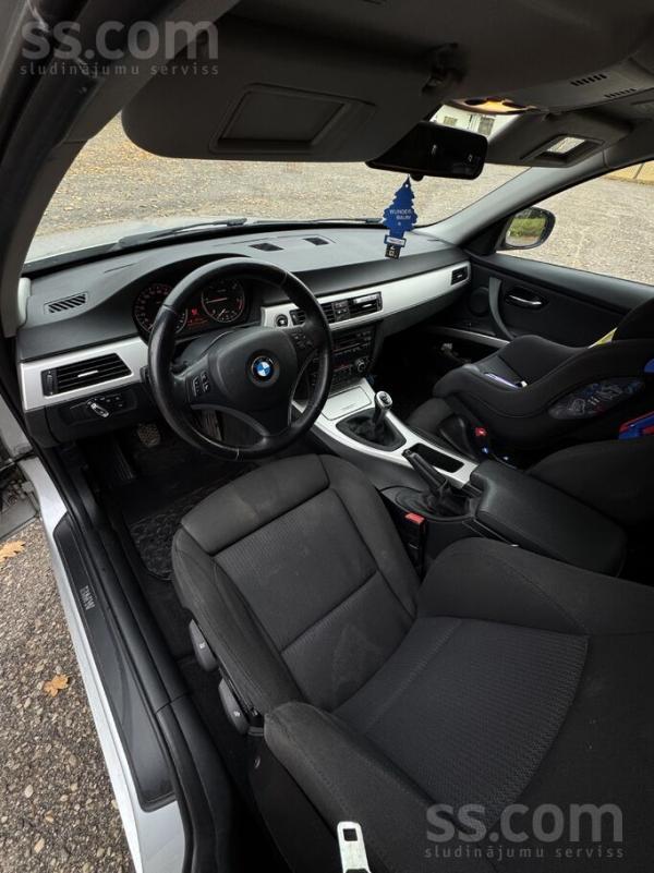 BMW 318 2011 in Valmiera, with an engine capacity of 1.80 L and mileage of 256 thousand km for 5399 €, photo 5 on AUTOMOTO.COM.LV