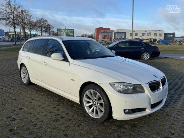 BMW 318 2012 in Siauliai, with an engine capacity of 2.00 L and mileage of 230 thousand km for 4500 €, photo 2 on AUTOMOTO.COM.LV