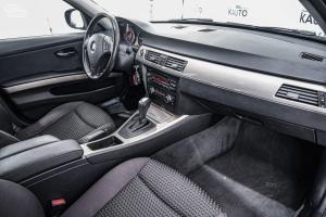 BMW 318 2012 in Kaunas, with an engine capacity of 2.00 L and mileage of 250 thousand km for 6490 €, photo 12 on AUTOMOTO.COM.LV