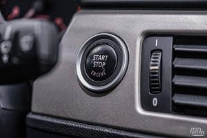 BMW 318 2012 in Kaunas, with an engine capacity of 2.00 L and mileage of 250 thousand km for 6490 €, photo 17 on AUTOMOTO.COM.LV