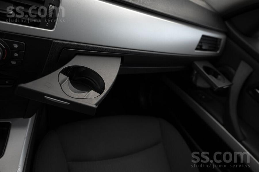 BMW 318 2012 Jelgava, ar dzinēja tilpumu 2.00 L un nobraukumu 277 tūkst. km par 3900 €, foto 15 vietnē AUTOMOTO.COM.LV