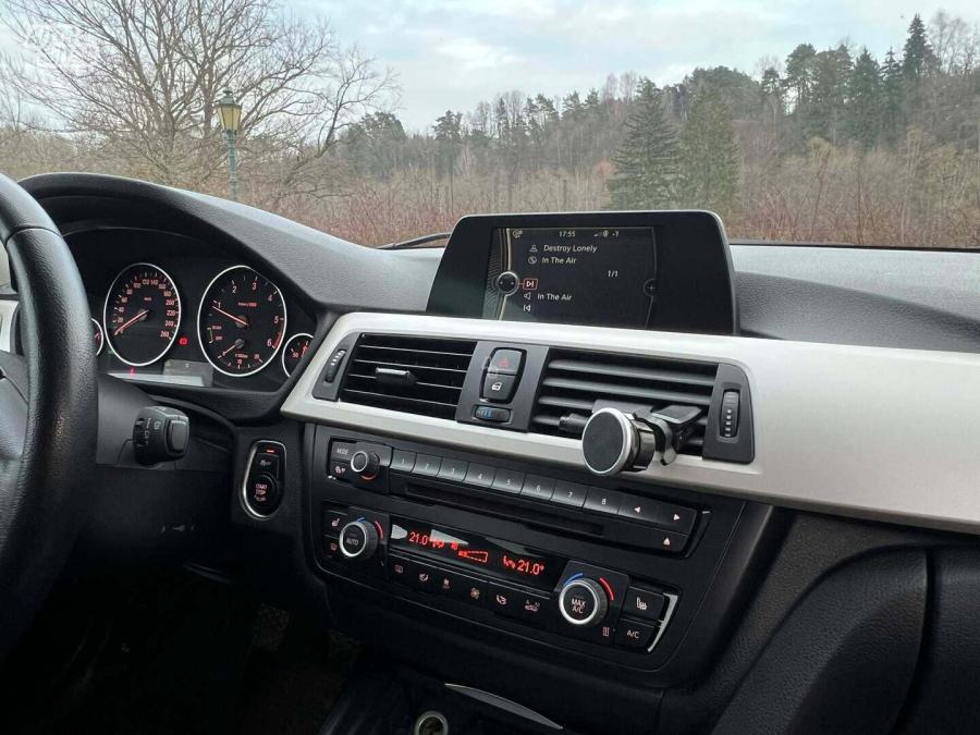 BMW 318 2013 in Siauliai, with an engine capacity of 1.80 L and mileage of 274 thousand km for 7500 €, photo 13 on AUTOMOTO.COM.LV
