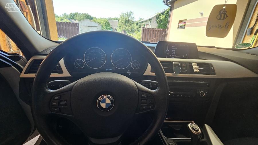 BMW 318 2013 in Siauliai, with an engine capacity of 2.00 L and mileage of 237 thousand km for 7300 €, photo 12 on AUTOMOTO.COM.LV