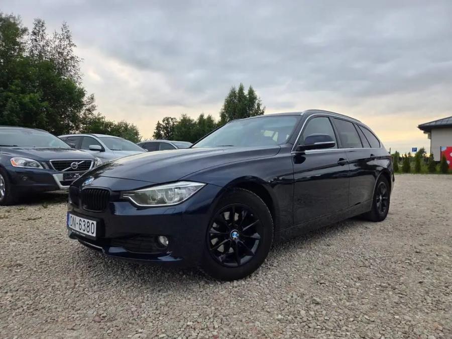 BMW 318 2013 Jelgava, ar dzinēja tilpumu 2.00 L un nobraukumu 281 tūkst. km par 6900 €, foto 1 vietnē AUTOMOTO.COM.LV