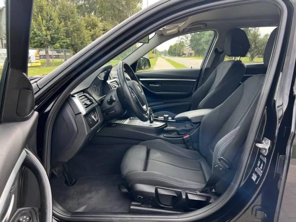 BMW 318 2019 Rīga, ar dzinēja tilpumu 1.50 L un nobraukumu 231 tūkst. km par 10550 €, foto 9 vietnē AUTOMOTO.COM.LV