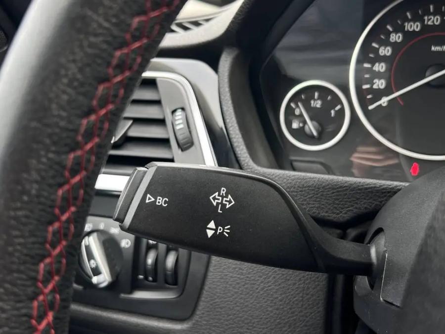 BMW 318 2019 in Riga, with an engine capacity of 1.50 L and mileage of 231 thousand km for 10550 €, photo 24 on AUTOMOTO.COM.LV