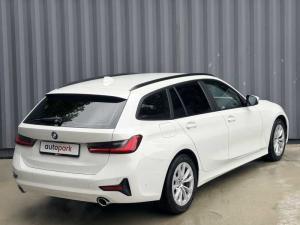 BMW 318 2021 in Vilnius, with an engine capacity of 2.00 L and mileage of 112 thousand km for 15900 €, photo 5 on AUTOMOTO.COM.LV