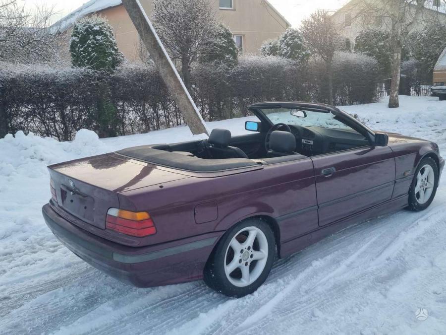 Violets BMW 318 1994 Kretinga, ar dzinēja tilpumu 1.80 L un nobraukumu 240 tūkst. km par 2600 €, foto 3 vietnē AUTOMOTO.COM.LV