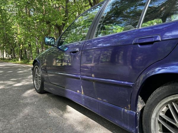 Violet BMW 318 1994 in Panevezys, with an engine capacity of 1.80 L and mileage of 357 thousand km for 2600 €, photo 7 on AUTOMOTO.COM.LV