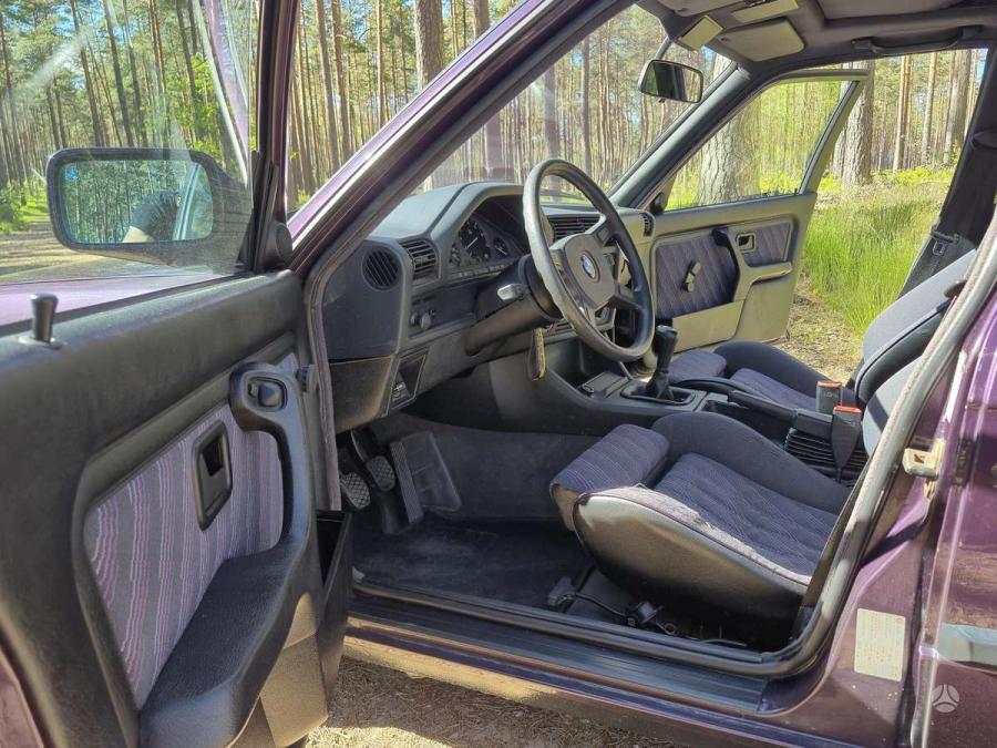 Фиолетовый БМВ 318 1994 в Рига, объемом двигателя 1.80 л и пробегом 205 тыс. км за 9500 €, фото 17 на AUTOMOTO.COM.LV
