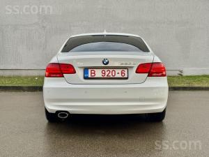 White BMW 318 2011 in Jelgava, with an engine capacity of 2.00 L and mileage of 0 thousand km for 8550 €, photo 8 on AUTOMOTO.COM.LV