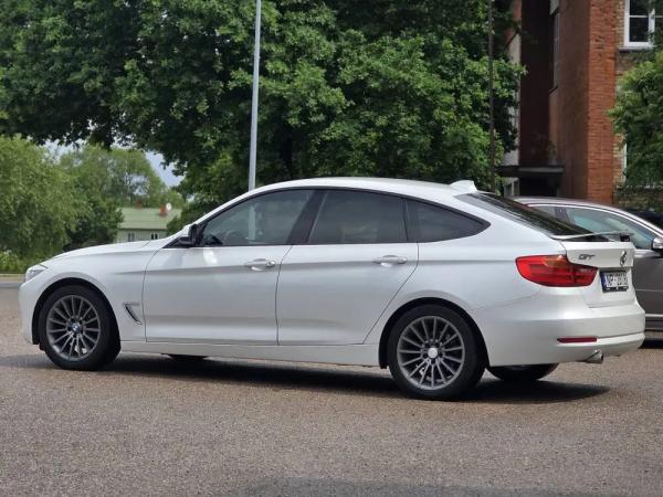 Balts BMW 318 2013 Grobiņa, ar dzinēja tilpumu 2.00 L un nobraukumu 355 tūkst. km par 8990 €, foto 8 vietnē AUTOMOTO.COM.LV