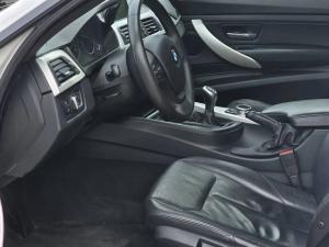 Balts BMW 318 2013 Grobiņa, ar dzinēja tilpumu 2.00 L un nobraukumu 355 tūkst. km par 8990 €, foto 10 vietnē AUTOMOTO.COM.LV