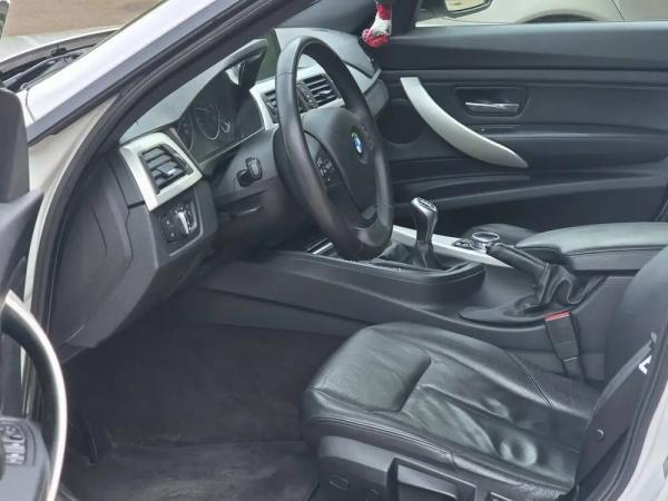 Balts BMW 318 2013 Grobiņa, ar dzinēja tilpumu 2.00 L un nobraukumu 355 tūkst. km par 8990 €, foto 10 vietnē AUTOMOTO.COM.LV