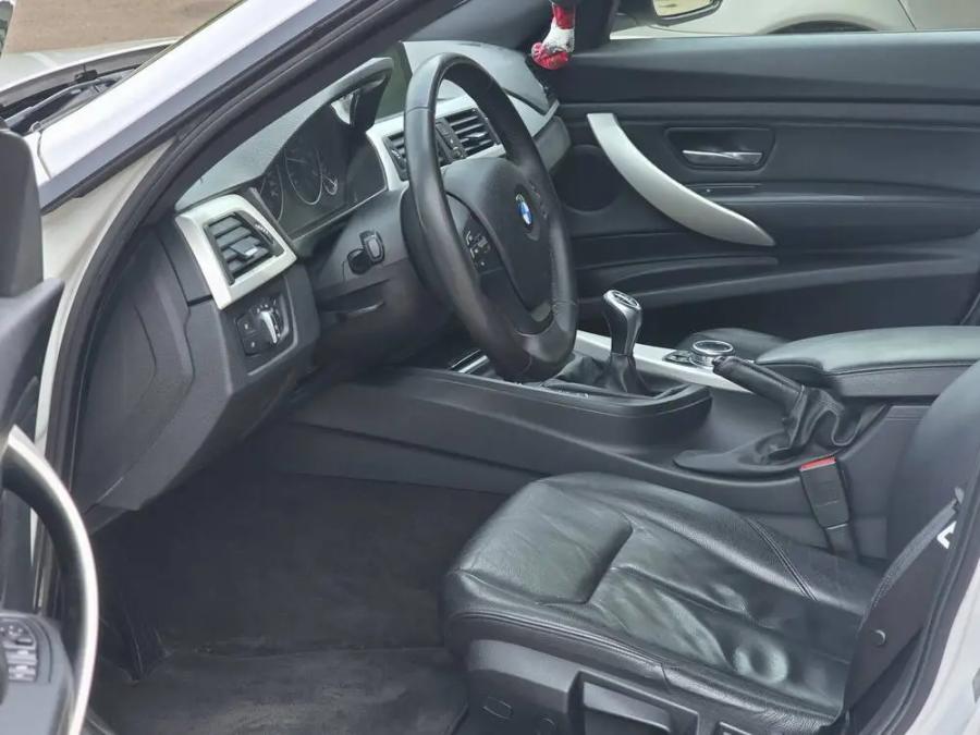 Balts BMW 318 2013 Grobiņa, ar dzinēja tilpumu 2.00 L un nobraukumu 355 tūkst. km par 8990 €, foto 11 vietnē AUTOMOTO.COM.LV