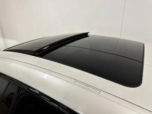 White BMW 318 2013 in Jurmala, with an engine capacity of 2.00 L and mileage of 295 thousand km for 12450 €, photo 18 on AUTOMOTO.COM.LV