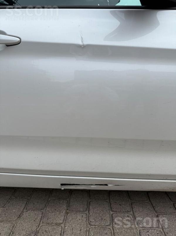 Balts BMW 318 2013 Liepāja, ar dzinēja tilpumu 2.00 L un nobraukumu 360 tūkst. km par 6200 €, foto 10 vietnē AUTOMOTO.COM.LV