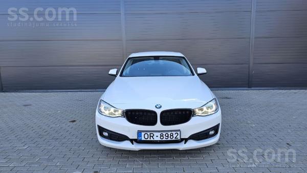 White BMW 318 2013 in Jelgava, with an engine capacity of 2.00 L and mileage of 227 thousand km for 13950 €, photo 9 on AUTOMOTO.COM.LV