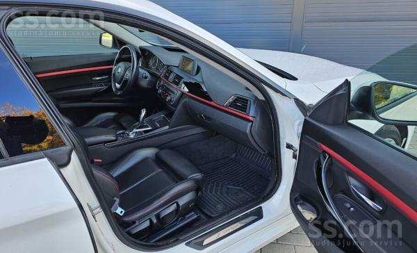 White BMW 318 2013 in Jelgava, with an engine capacity of 2.00 L and mileage of 227 thousand km for 13950 €, photo 10 on AUTOMOTO.COM.LV