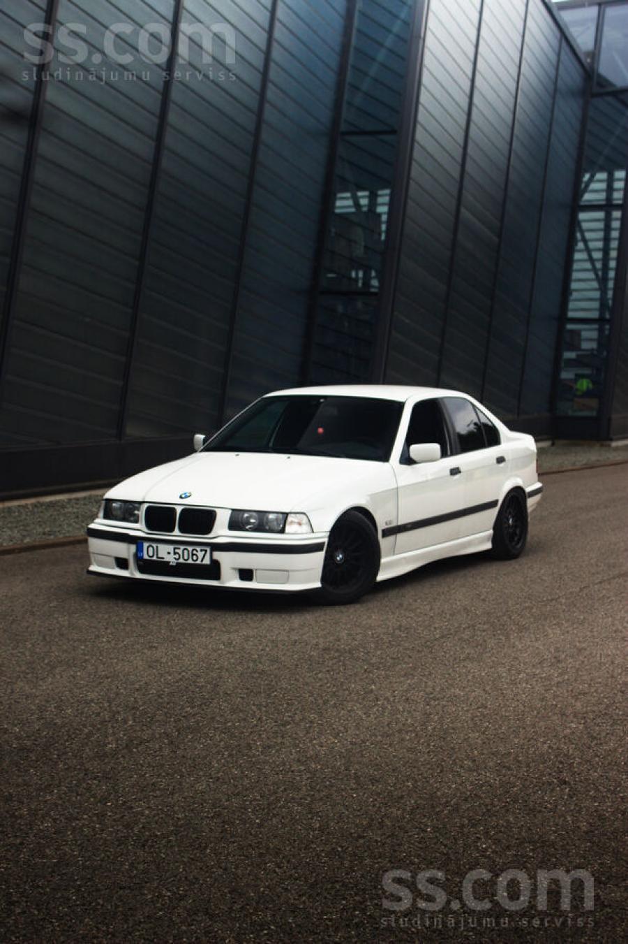 Balts BMW 318 1995 Liepāja, ar dzinēja tilpumu 3.00 L un nobraukumu 305 tūkst. km par 5000 €, foto 1 vietnē AUTOMOTO.COM.LV