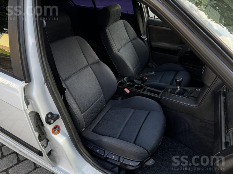 White BMW 318 1995 in Liepaja, with an engine capacity of 3.00 L and mileage of 305 thousand km for 6200 €, photo 9 on AUTOMOTO.COM.LV