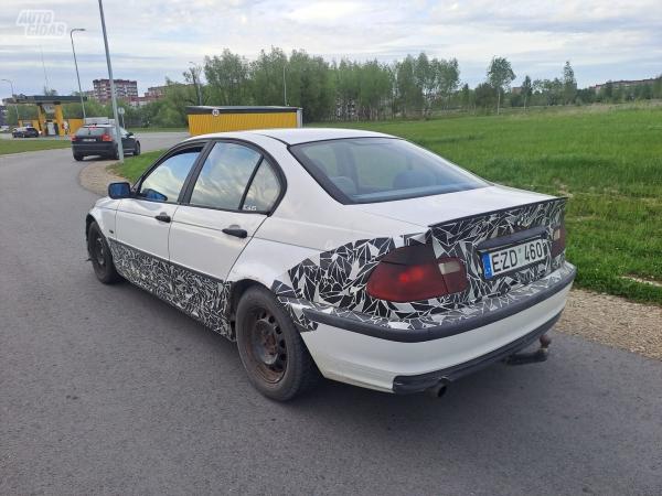 Белый БМВ 318 1999 в Клайпеда, объемом двигателя 1.90 л и пробегом 373 тыс. км за 500 €, фото 4 на AUTOMOTO.COM.LV