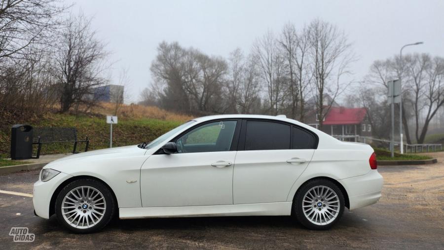 Balts BMW 318 2006 Molėtai, ar dzinēja tilpumu 2.00 L un nobraukumu 376 tūkst. km par 3300 €, foto 5 vietnē AUTOMOTO.COM.LV