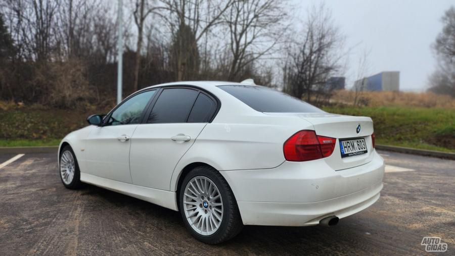 Balts BMW 318 2006 Molėtai, ar dzinēja tilpumu 2.00 L un nobraukumu 376 tūkst. km par 3300 €, foto 6 vietnē AUTOMOTO.COM.LV
