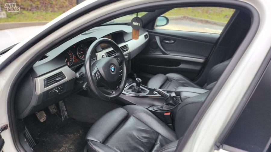 Balts BMW 318 2006 Molėtai, ar dzinēja tilpumu 2.00 L un nobraukumu 376 tūkst. km par 3300 €, foto 8 vietnē AUTOMOTO.COM.LV