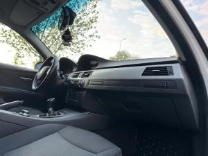 White BMW 318 2007 in Riga, with an engine capacity of 2.00 L and mileage of 367 thousand km for 4490 €, photo 11 on AUTOMOTO.COM.LV