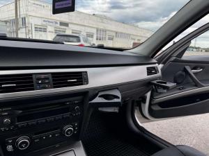 Balts BMW 318 2008 Panevēža, ar dzinēja tilpumu 2.00 L un nobraukumu 265 tūkst. km par 1350 €, foto 14 vietnē AUTOMOTO.COM.LV