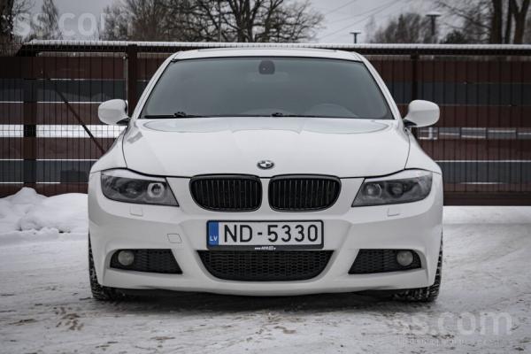 White BMW 318 2009 in Riga, with an engine capacity of 2.00 L and mileage of 0 thousand km for 6850 €, photo 2 on AUTOMOTO.COM.LV