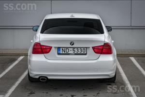 Balts BMW 318 2009 Rīga, ar dzinēja tilpumu 2.00 L un nobraukumu 356 tūkst. km par 5650 €, foto 6 vietnē AUTOMOTO.COM.LV