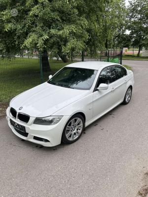 Balts BMW 318 2009 Kauņa, ar dzinēja tilpumu 2.00 L un nobraukumu 300 tūkst. km par 4690 €, foto  vietnē AUTOMOTO.COM.LV