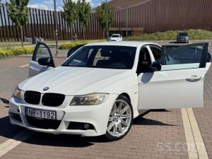 White BMW 318 2009 in Riga, with an engine capacity of 2.00 L and mileage of 332 thousand km for 4999 €, photo 1 on AUTOMOTO.COM.LV