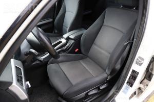 White BMW 318 2009 in Tukums, with an engine capacity of 2.00 L and mileage of 320 thousand km for 4990 €, photo 9 on AUTOMOTO.COM.LV