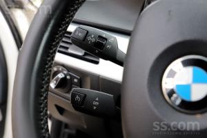 White BMW 318 2009 in Tukums, with an engine capacity of 2.00 L and mileage of 320 thousand km for 4990 €, photo 12 on AUTOMOTO.COM.LV