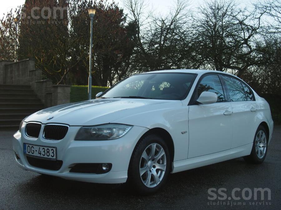 White BMW 318 2010 in Tukums, with an engine capacity of 2.00 L and mileage of 226 thousand km for 5599 €, photo 4 on AUTOMOTO.COM.LV