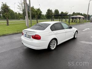 Balts BMW 318 2010 Ogre, ar dzinēja tilpumu 2.00 L un nobraukumu 0 tūkst. km par 4800 €, foto 4 vietnē AUTOMOTO.COM.LV