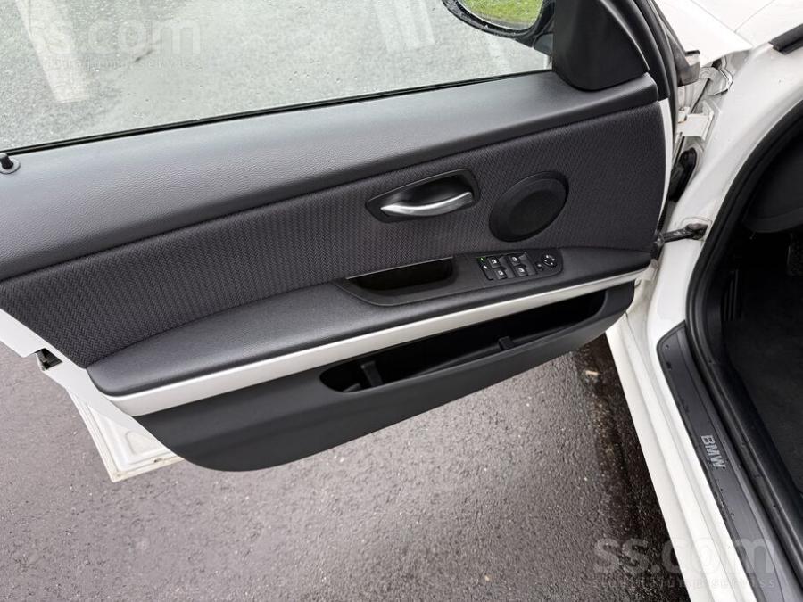 Balts BMW 318 2010 Ogre, ar dzinēja tilpumu 2.00 L un nobraukumu 0 tūkst. km par 4800 €, foto 7 vietnē AUTOMOTO.COM.LV