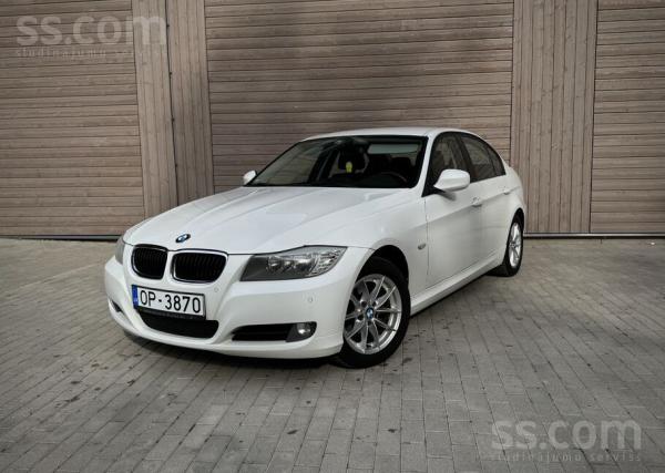 Balts BMW 318 2011 Jelgava, ar dzinēja tilpumu 2.00 L un nobraukumu 376 tūkst. km par 4680 €, foto 4 vietnē AUTOMOTO.COM.LV