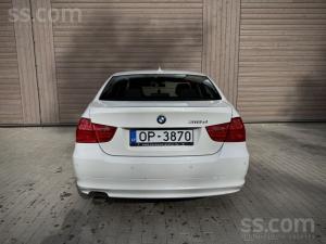 White BMW 318 2011 in Jelgava, with an engine capacity of 2.00 L and mileage of 376 thousand km for 4680 €, photo 6 on AUTOMOTO.COM.LV